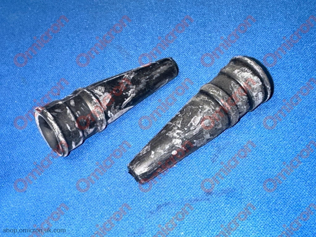 Fulvia S2/3 side repeater rubber boots (pair) – Omicron Engineering